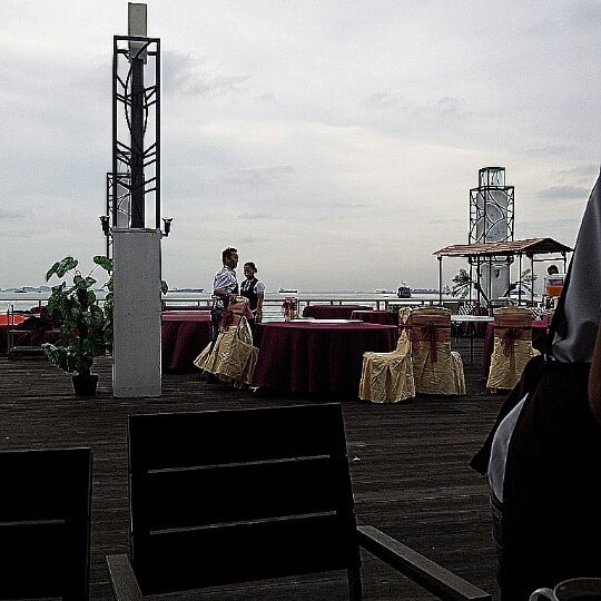 Harbour Bay Seafood Restaurant - Seafood Restaurant in Batam