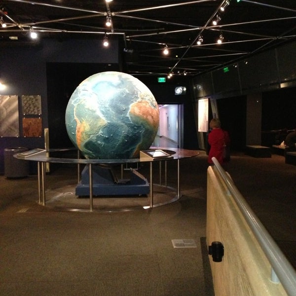 Gates Planetarium - City Park - 4 tips