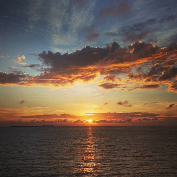 Pom Pom Beach - Beach