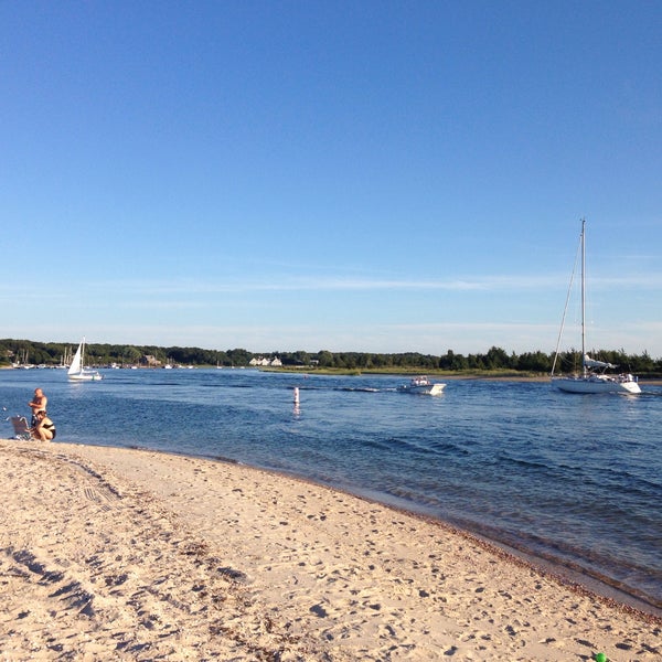 Maidstone Beach - Beach in East Hampton