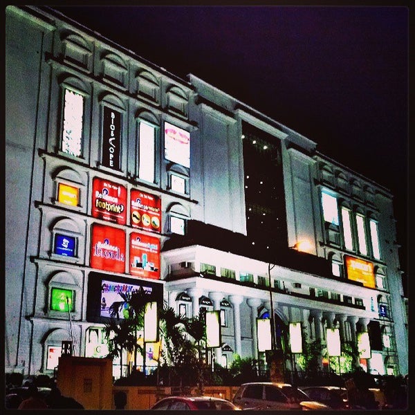 Axis Mall - Shopping Mall in Kolkata