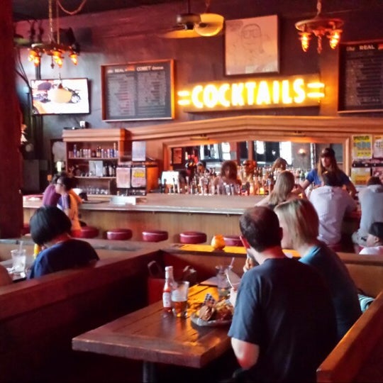 Comet Tavern - Capitol Hill - 922 E Pike St