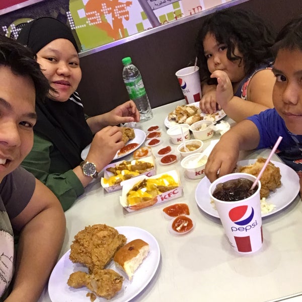 KFC Gajah Berang - Fast Food Restaurant in Malacca Town