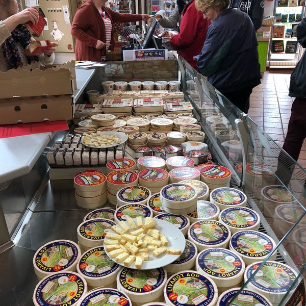 Fromagerie Graindorge - Cheese Shop