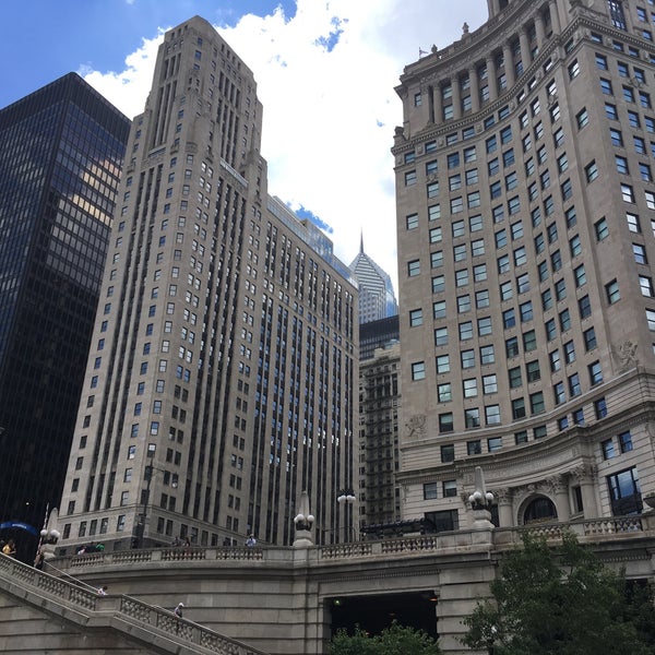 Chicago Water Taxi (Michigan) - River North - 13 tips from 1007 visitors