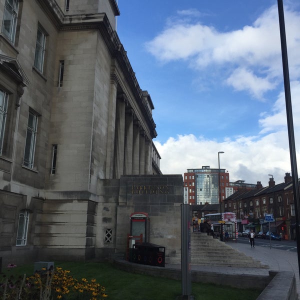 Parkinson Steps - Plaza in Leeds