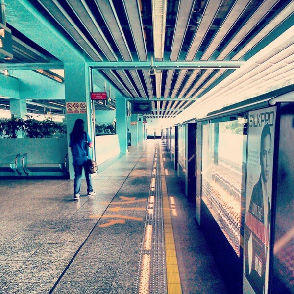 Clementi MRT Station (EW23)
