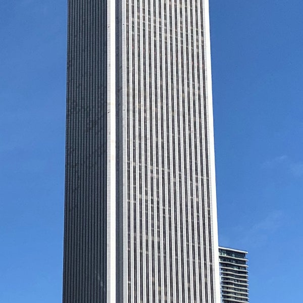 Aon Center - Office in The Loop