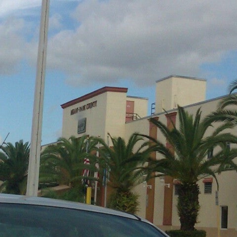 Miami-Dade County Permitting & Inspection Center - Government Building