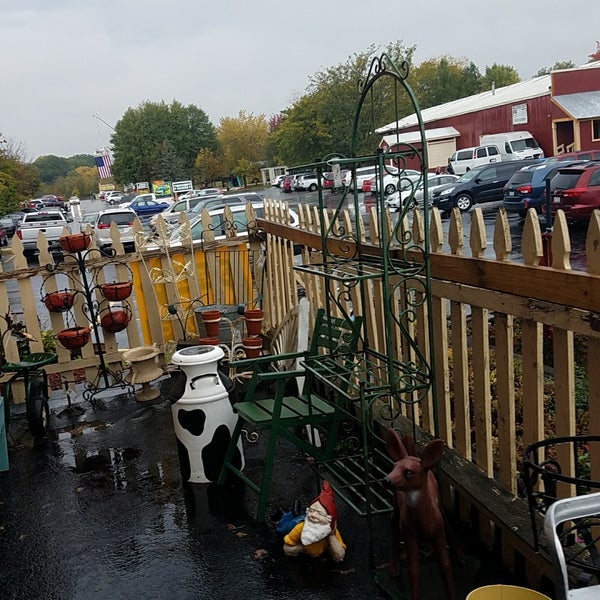 Volo Antiques - Volo, IL