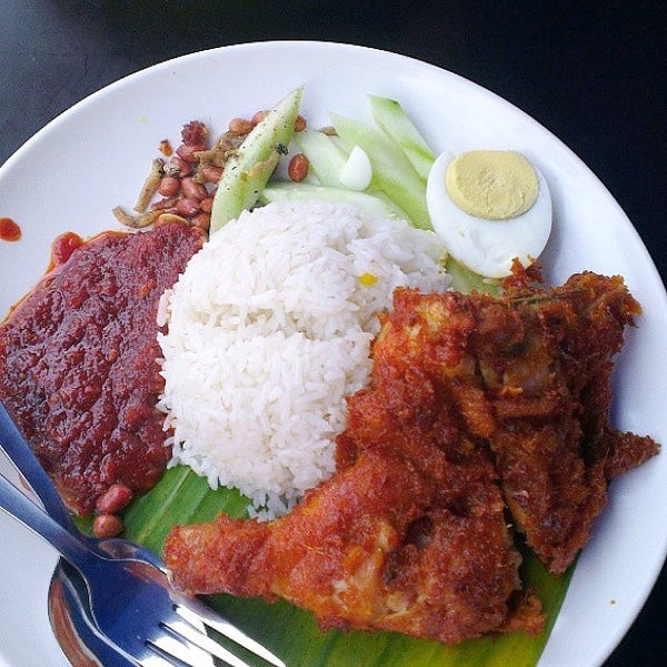 Village Park Restaurant - Malay Restaurant in Petaling Jaya