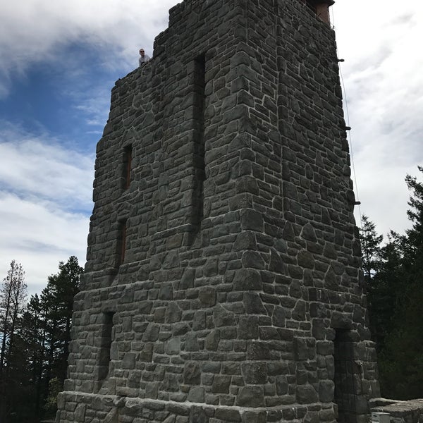 Mt. Constitution Observation Tower - Scenic Lookout