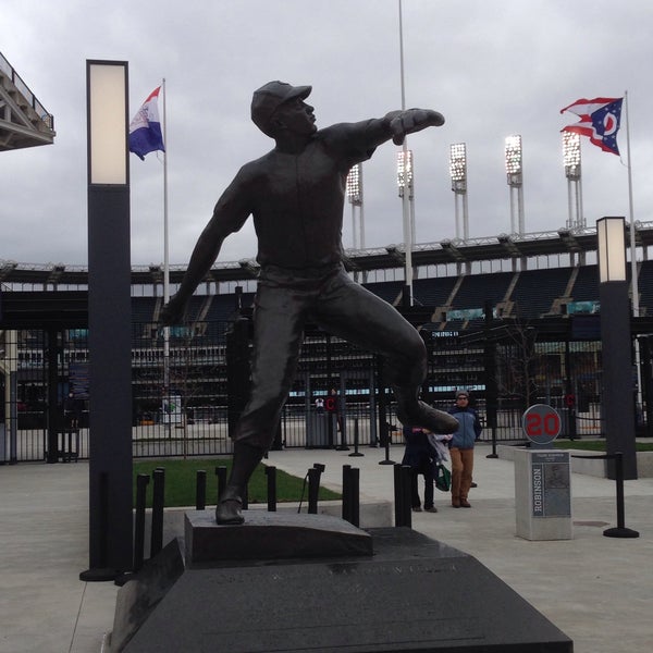 Bob Feller Statue by Gary Ross - Outdoor Sculpture in Cleveland