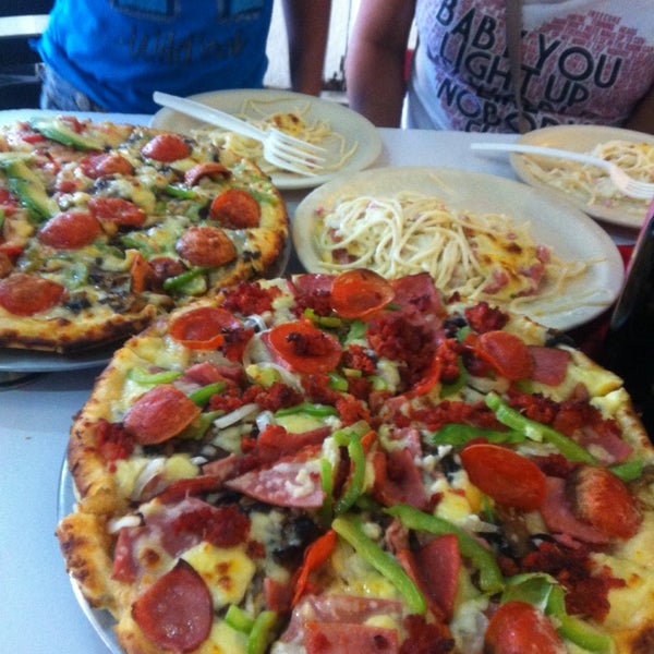 Charly Pizza - Pizza Place