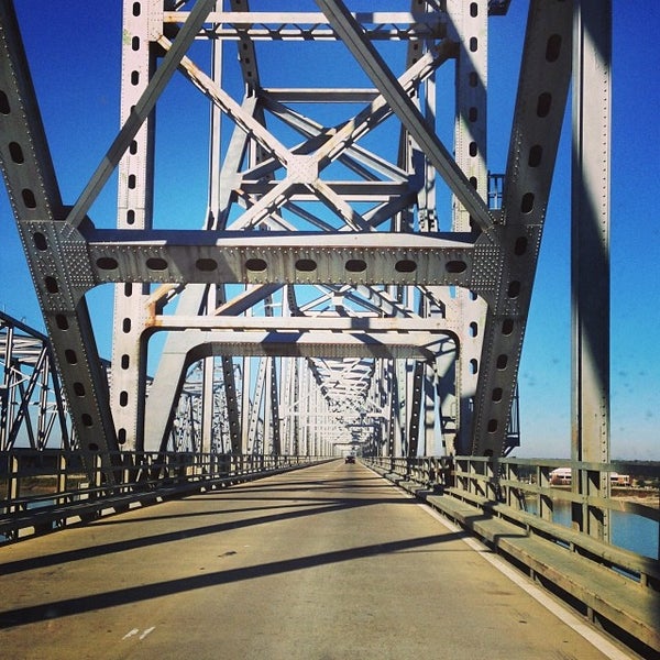 Natchez-Vidalia Bridge - Bridge in Natchez
