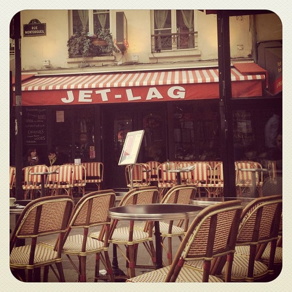 Jet Lag - Bar in Paris