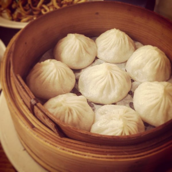 Peaceful Restaurant 和平饭店 - Chinese Restaurant in Vancouver