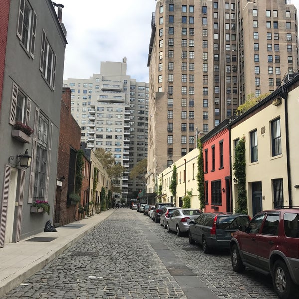 Washington Mews - Greenwich Village - New York, NY