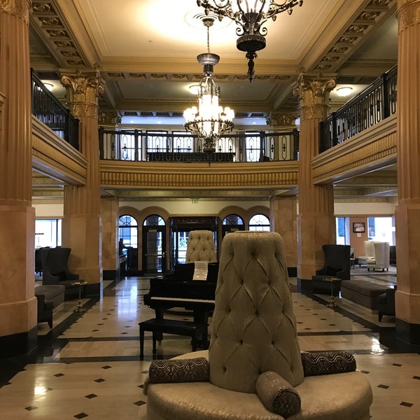 Hilton President Kansas City - Power and Light District - Kansas City, MO