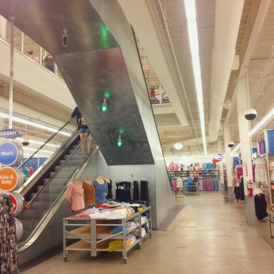 Old Navy - Clothing Store in Orlando