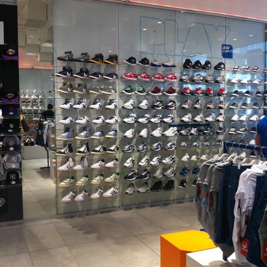 AW LAB - Shoe Store in Buenos Aires - Venezia