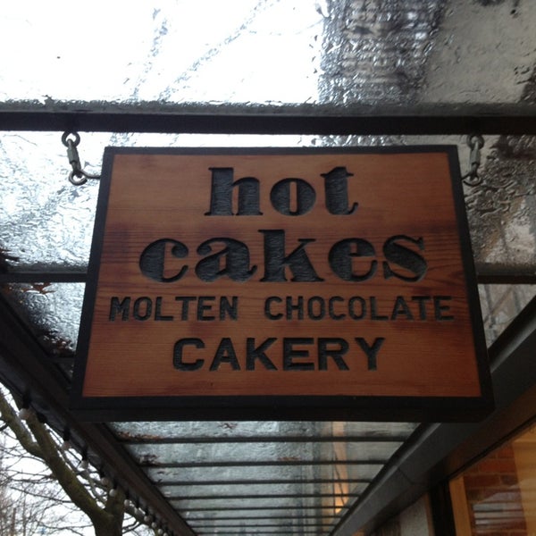 Hot Cakes Molten Chocolate Cakery - Dessert Shop in Ballard
