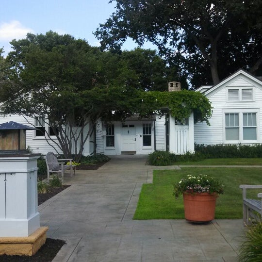 Andersen Windows Corporate Offices - 100 4th Ave N