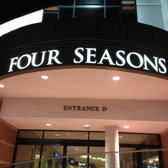 Four Seasons Town Centre - Shopping Mall in Greensboro