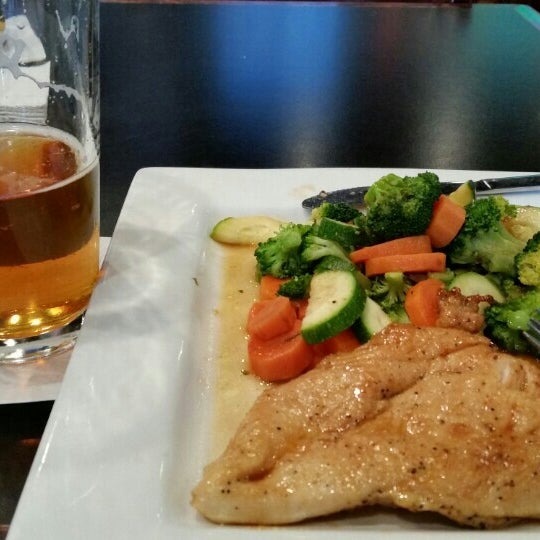 South Riding Inn Bar and Grill - American Restaurant