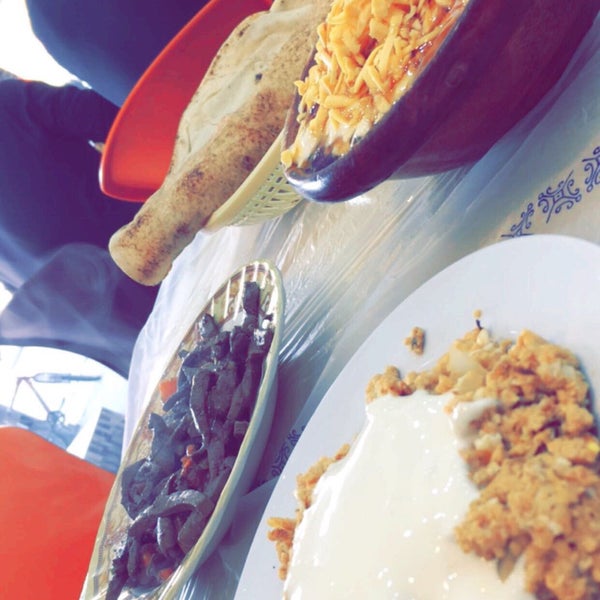 مطعم أبو هلال للأكلات الشعبية - Middle Eastern Restaurant in الجبيل البلد