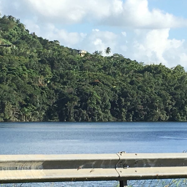 Lago Guajataca - Lake in Quebradillas