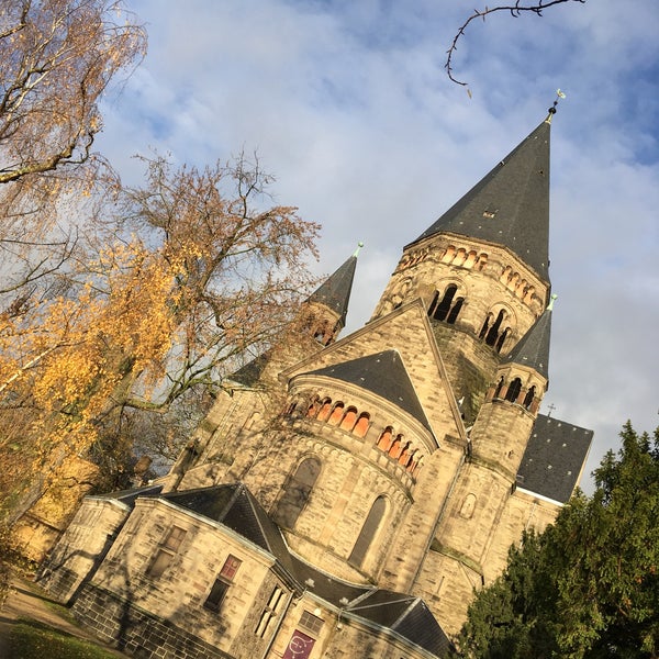 Temple Neuf - Place de la Comédie