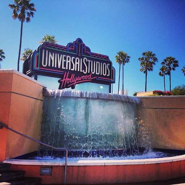 Universal Studios Hollywood - Theme Park in Universal City