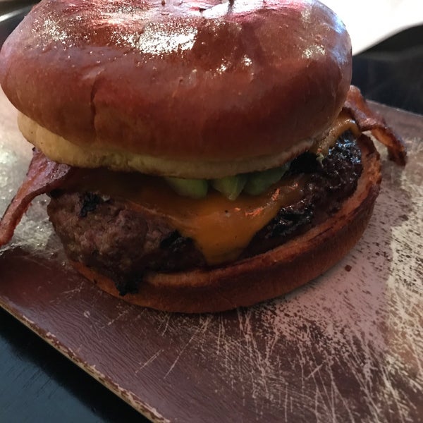 Flamme Burger - Downtown Fishers - 8549 E 116th Street