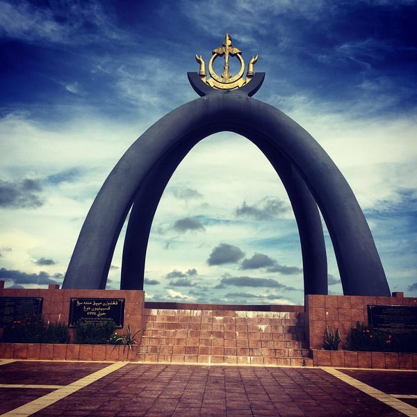 Billionth Barrel Monument - 5 tips from 187 visitors