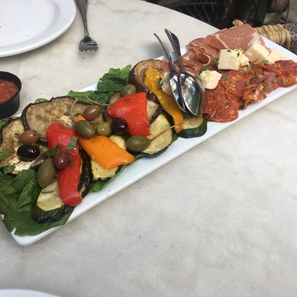 Cuckoos - Italian Restaurant in Coombs