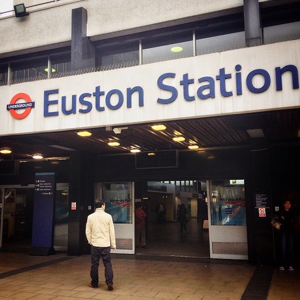 Euston London Underground Station - Metro Station in London