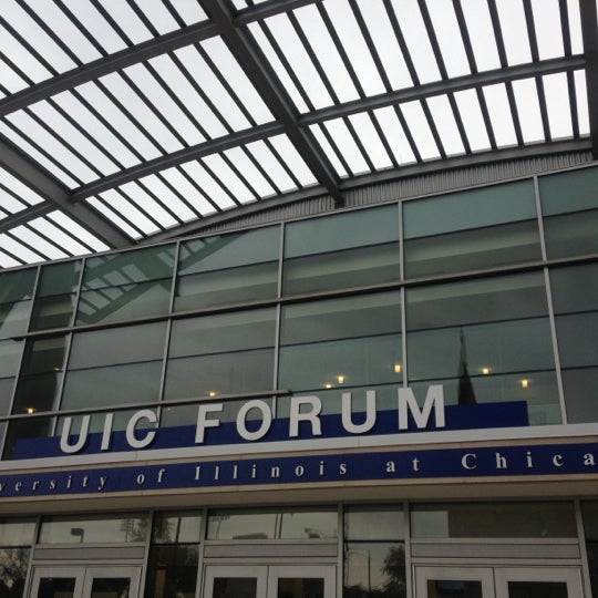 UIC Forum - University Village - Little Italy - 725 W Roosevelt Rd