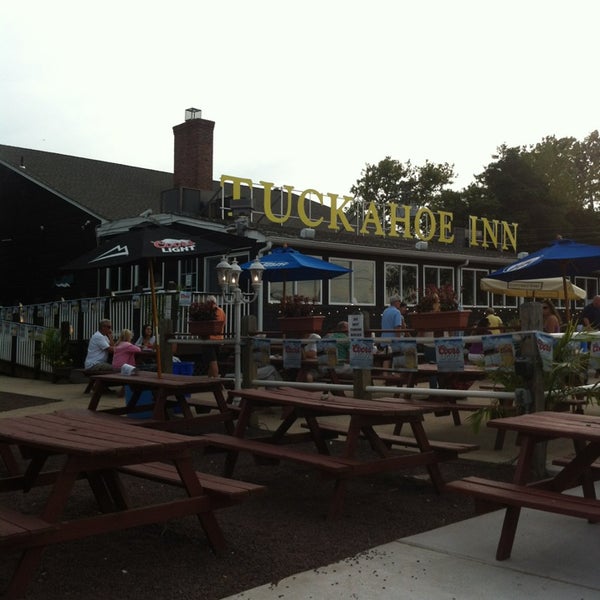 The Tuckahoe Inn - 1 Harbor Rd
