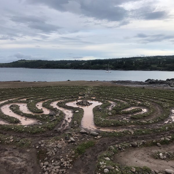 Dragon's Teeth Labyrinth - Trail in Kapalua