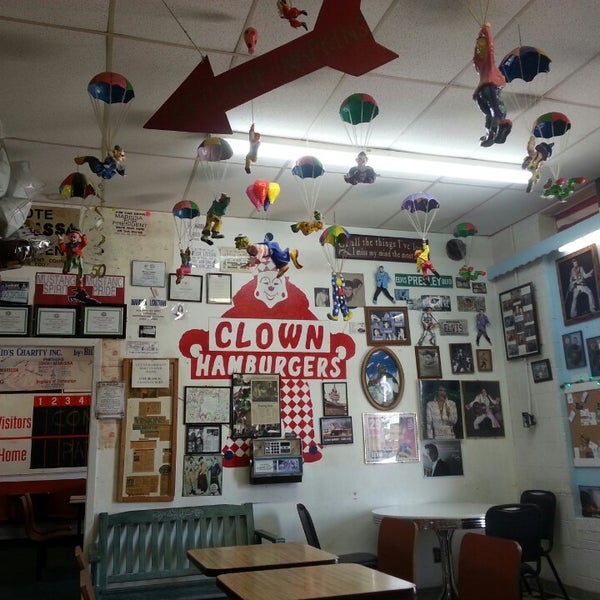 Clown Burger - 4 tips from 160 visitors