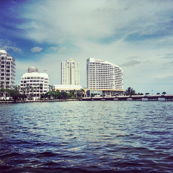 Brickell Key Bridge - Downtown Miami - 4 tips from 831 visitors