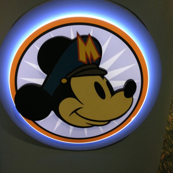 Disney's Magical Express Welcome Center - Bus Station in Orlando