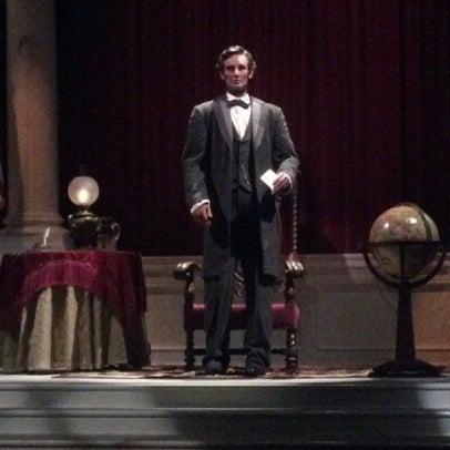 The Disneyland Story presenting Great Moments with Mr. Lincoln - Theme ...