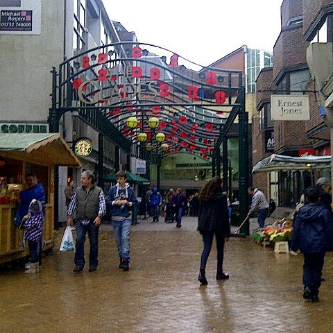 The Glades - Bromley Town - 27 tips