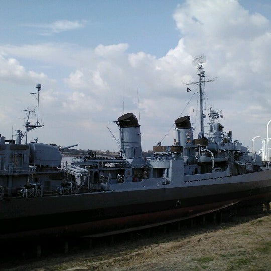 USS Kidd - 6 tips from 455 visitors