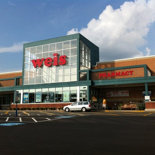 Weis Markets - Supermarket in Wyomissing
