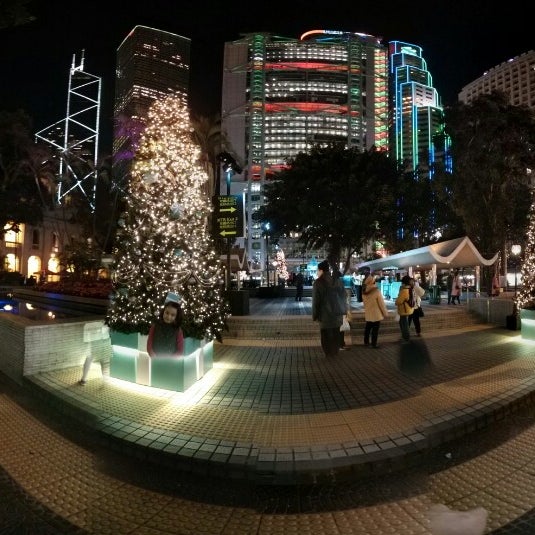 Statue Square - Plaza in Central
