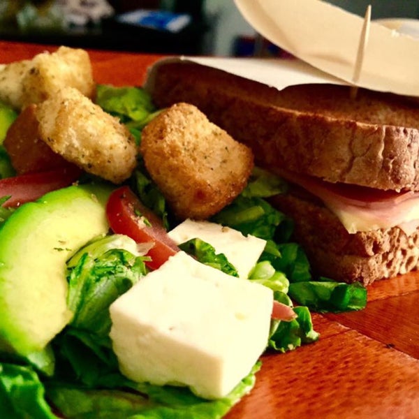 Aqui Se Come Rico " LA LONCHERIA " - Calle 49 Núm 397 A