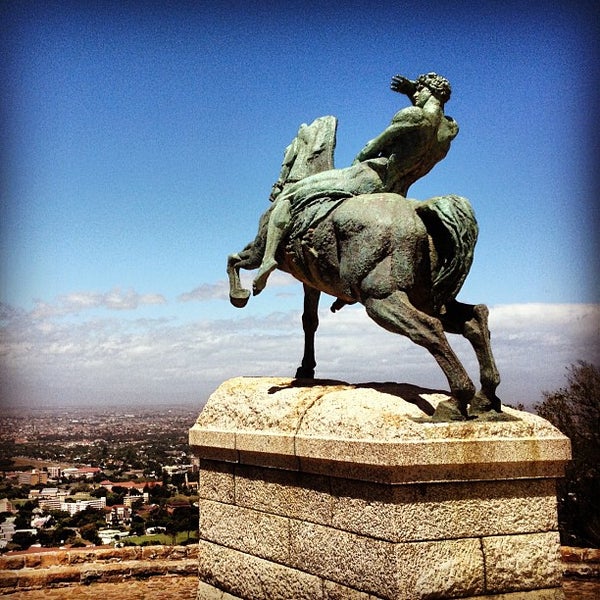 Rhodes Memorial - Historic Site in Cape Town